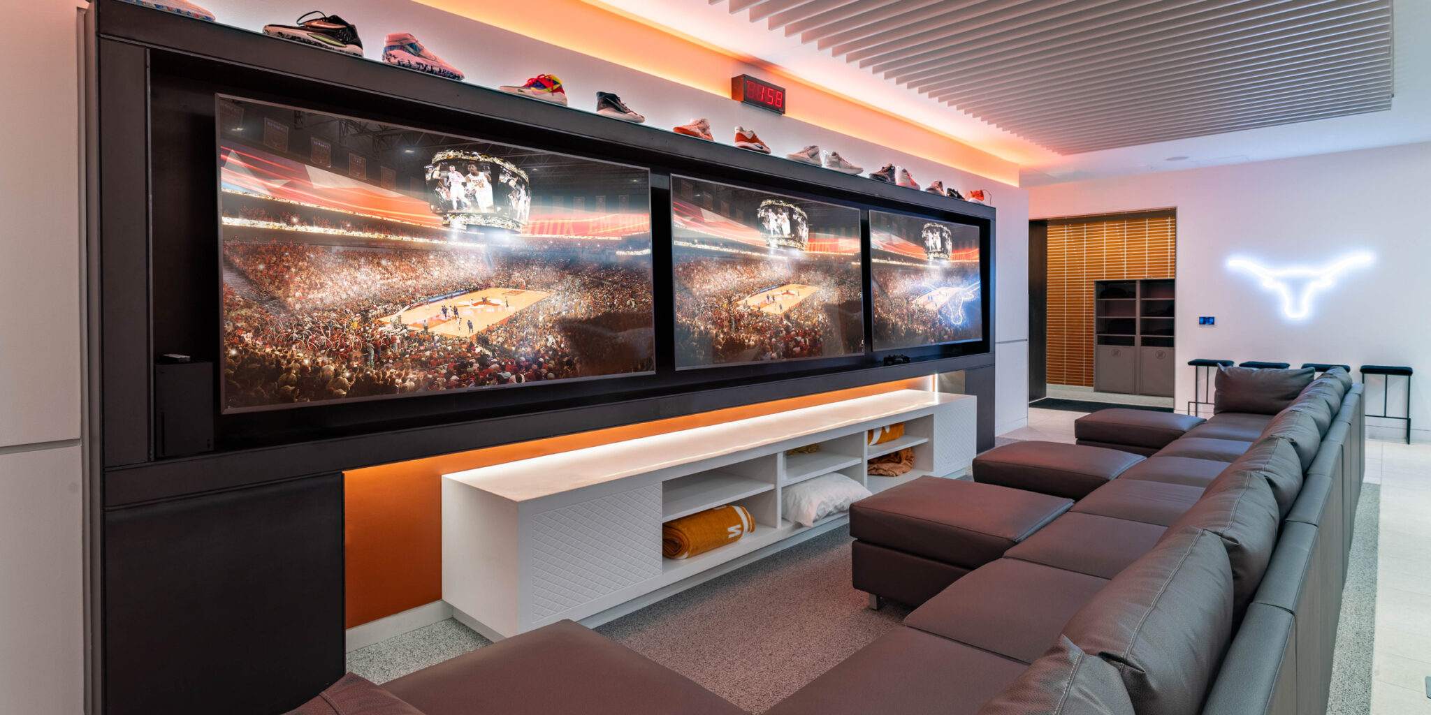 Ford AV – Helping People Communicate Audio-Video Installation